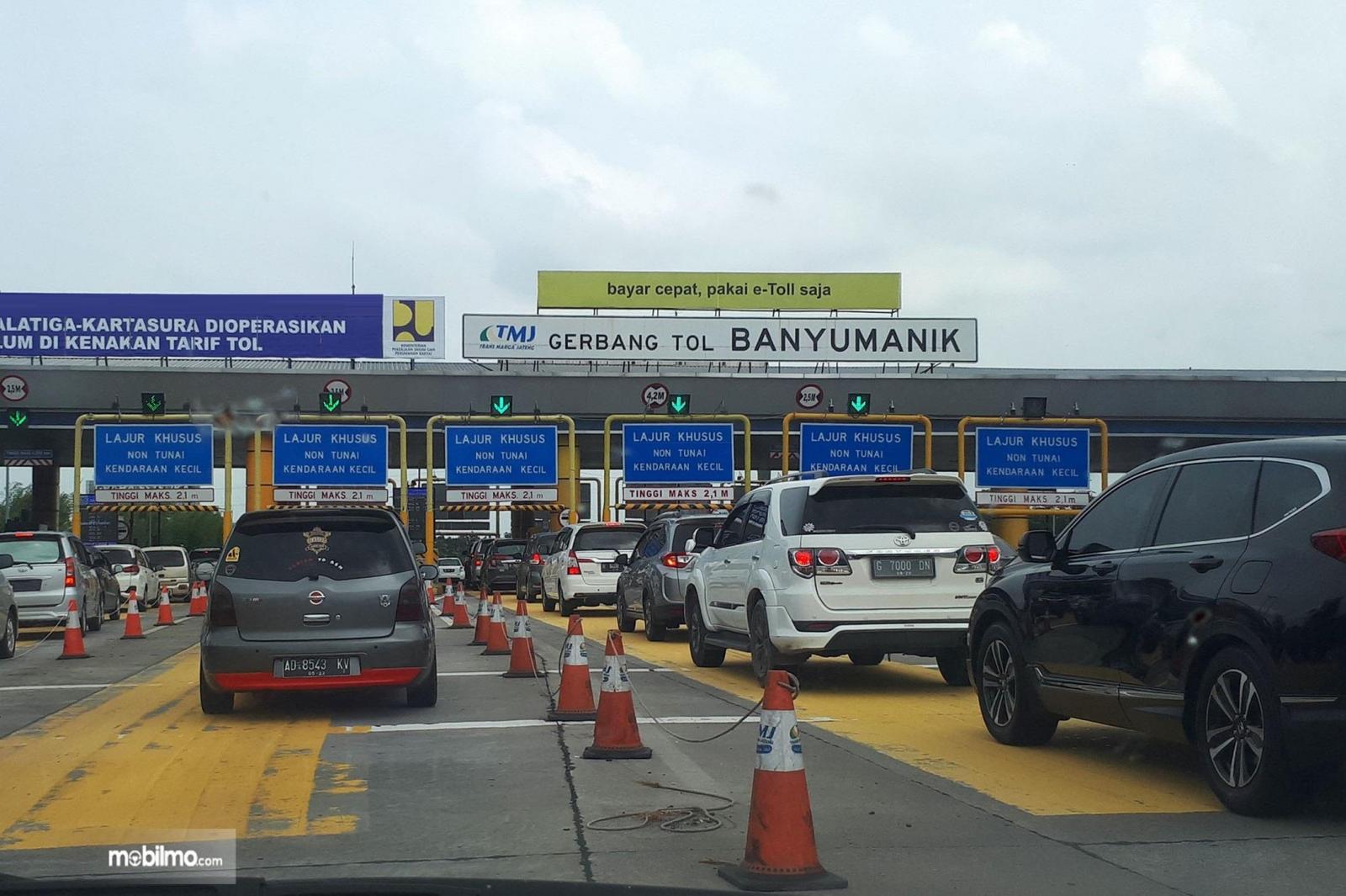 Ada Drive Thru Di Tol Semarang, Isi Ulang E-Toll Jadi Makin Mudah