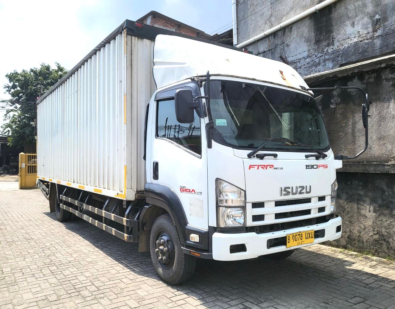 2017 Isuzu Giga Series 5.2 Manual di DKI Jakarta ID375514