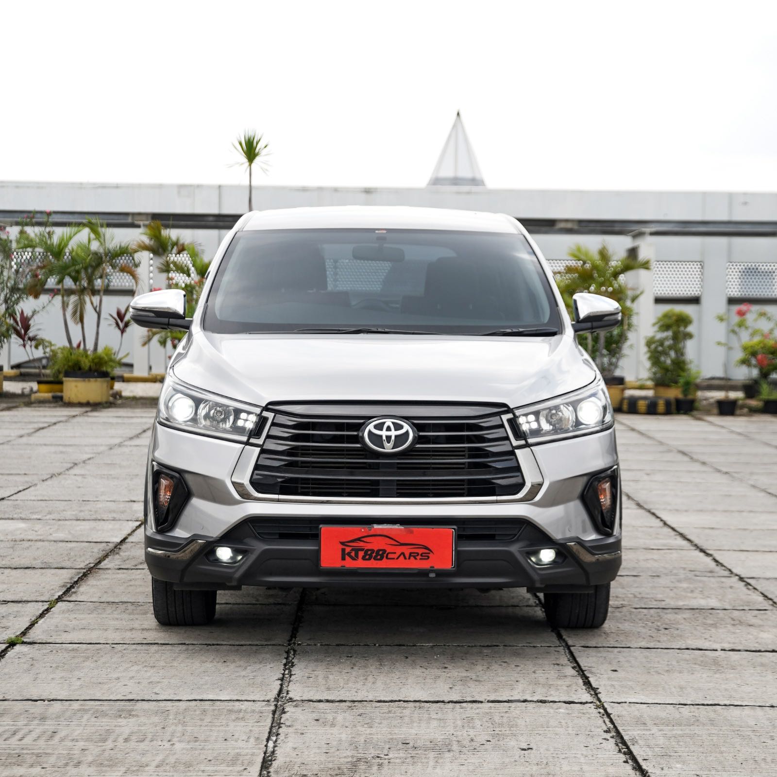 2021 Toyota Kijang Innova Variasi Populer di DKI Jakarta ID489060