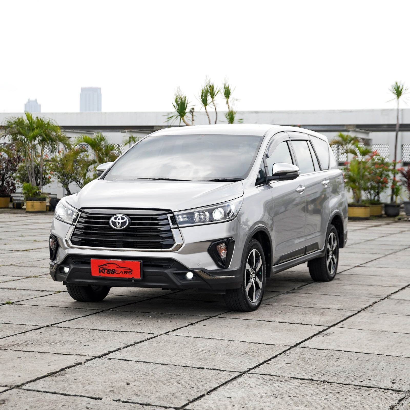 2021 Toyota Kijang Innova Variasi Populer di DKI Jakarta ID489060