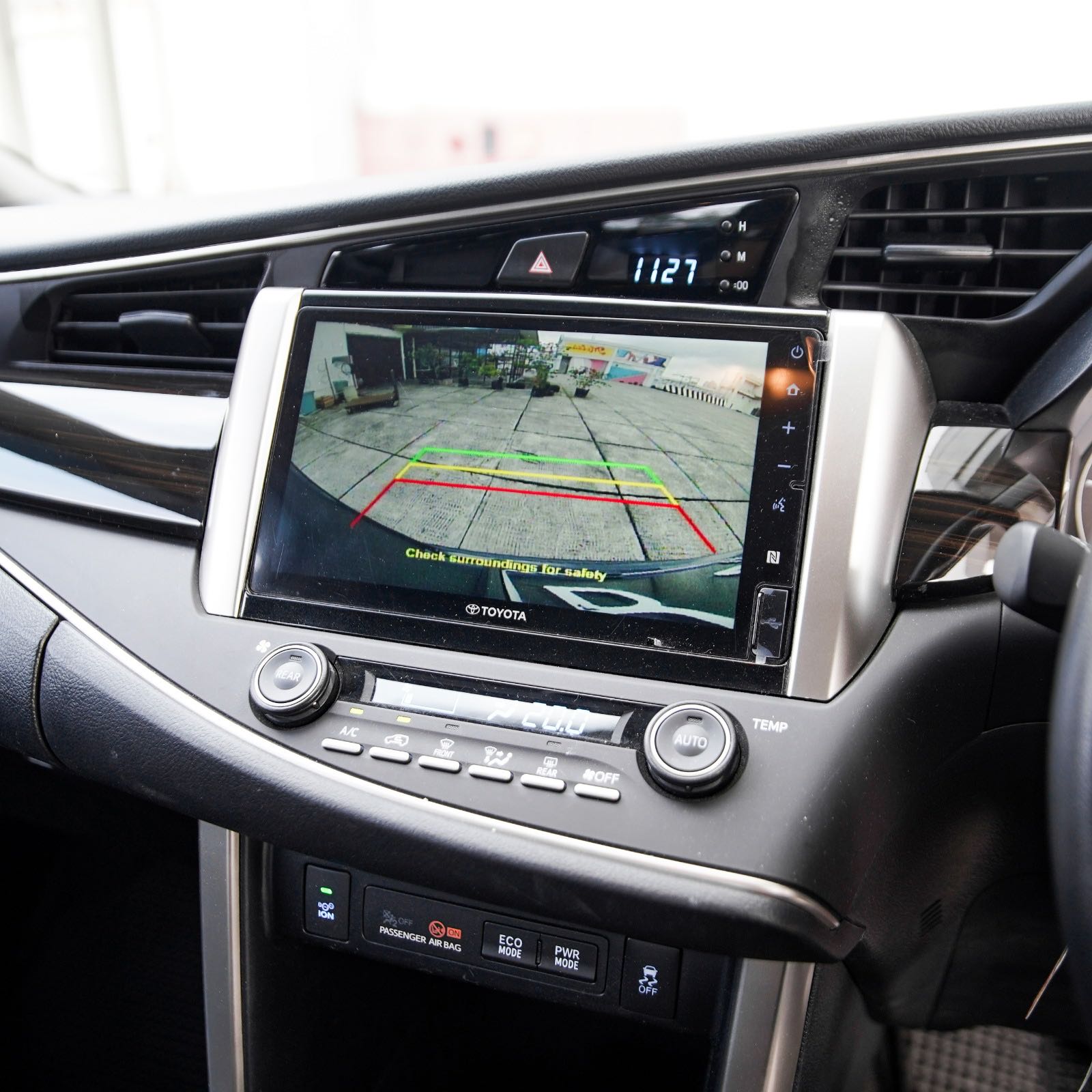 2021 Toyota Kijang Innova Variasi Populer di DKI Jakarta ID489060